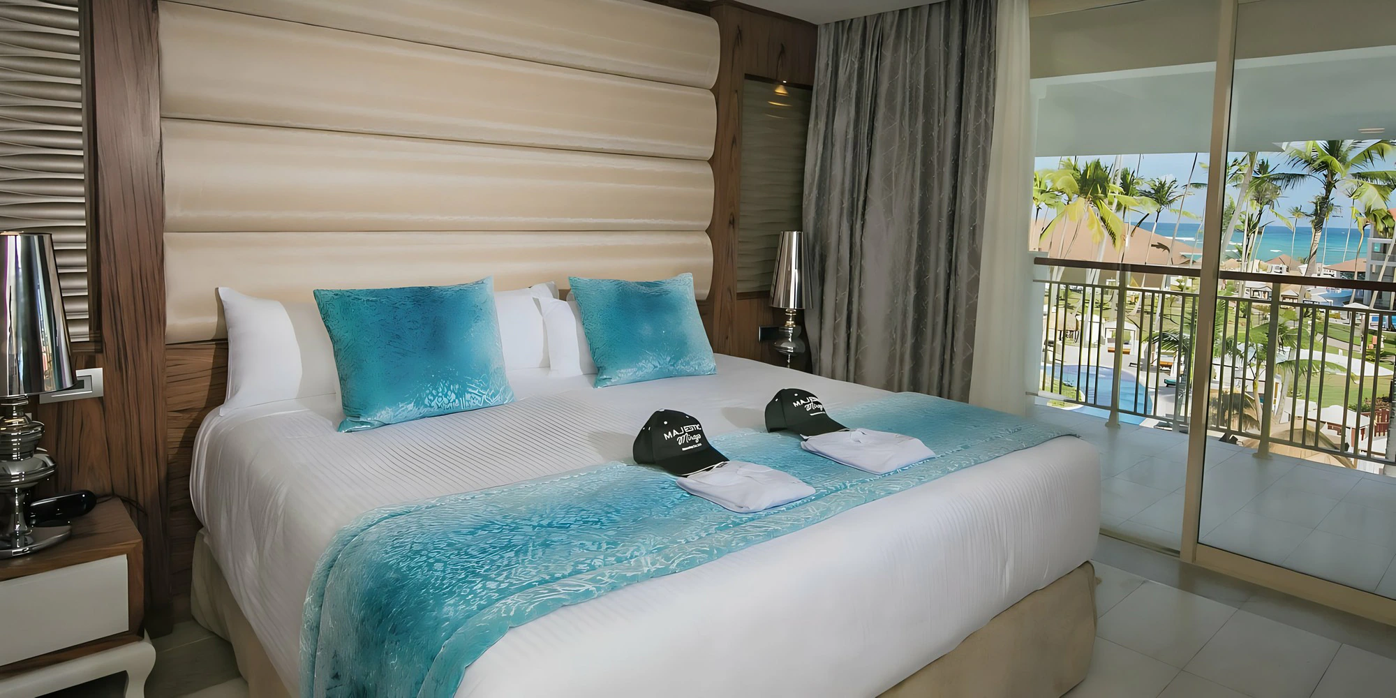 Michele and Ryan Majestic Mirage Wedding | Destify Destination Wedding